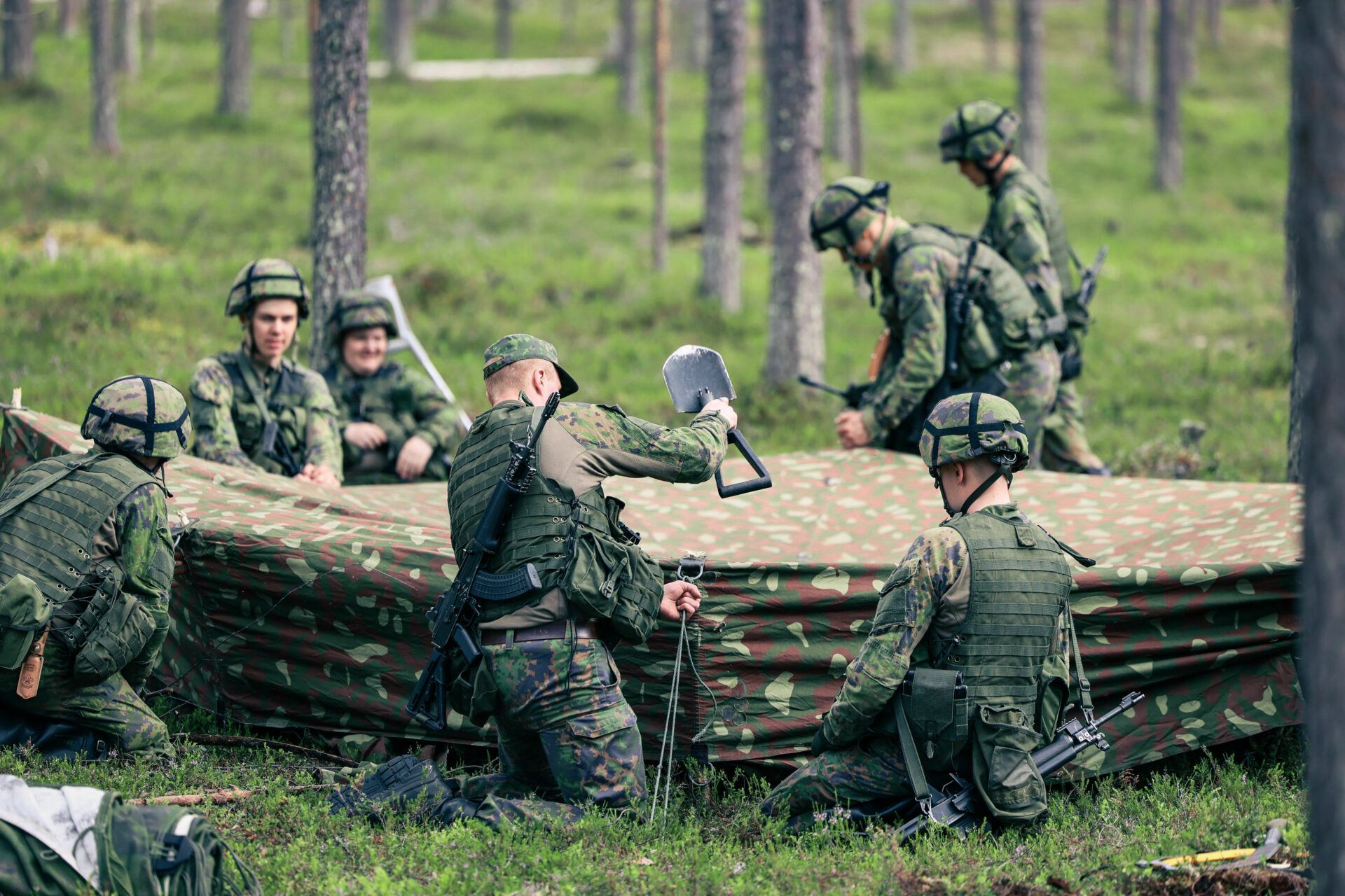 Rii­hi­mä­ki ra­ken­taa so­ti­laat ja si­vii­lit yh­dis­tä­vää in­no ...